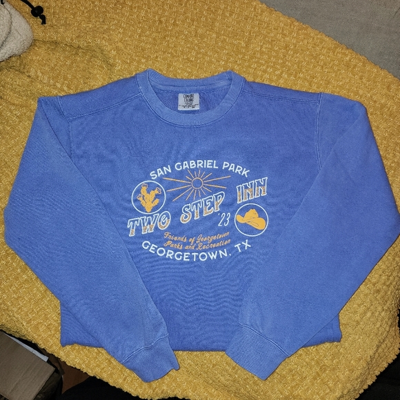 Comfort Colors | Sweaters | Inaugural Two Step Inn 223 Sweatshirt Merch ...